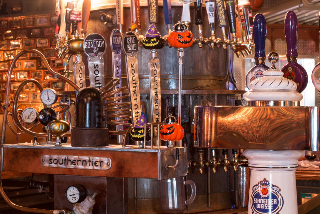 Jax's Most Unique Restaurant - Kickbacks Gastropub & Goozlepipe and ...