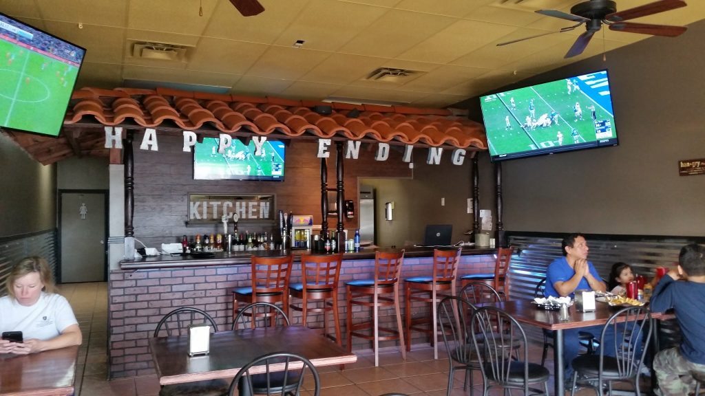 Happy Ending Latin Fusion Interior - Jacksonville Restaurant Reviews